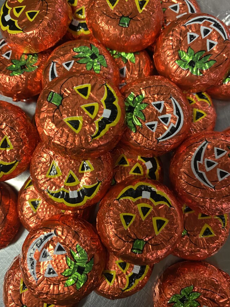 Mini Foiled Wrapped Milk Chocolate Pumpkins - Fuller's Candies